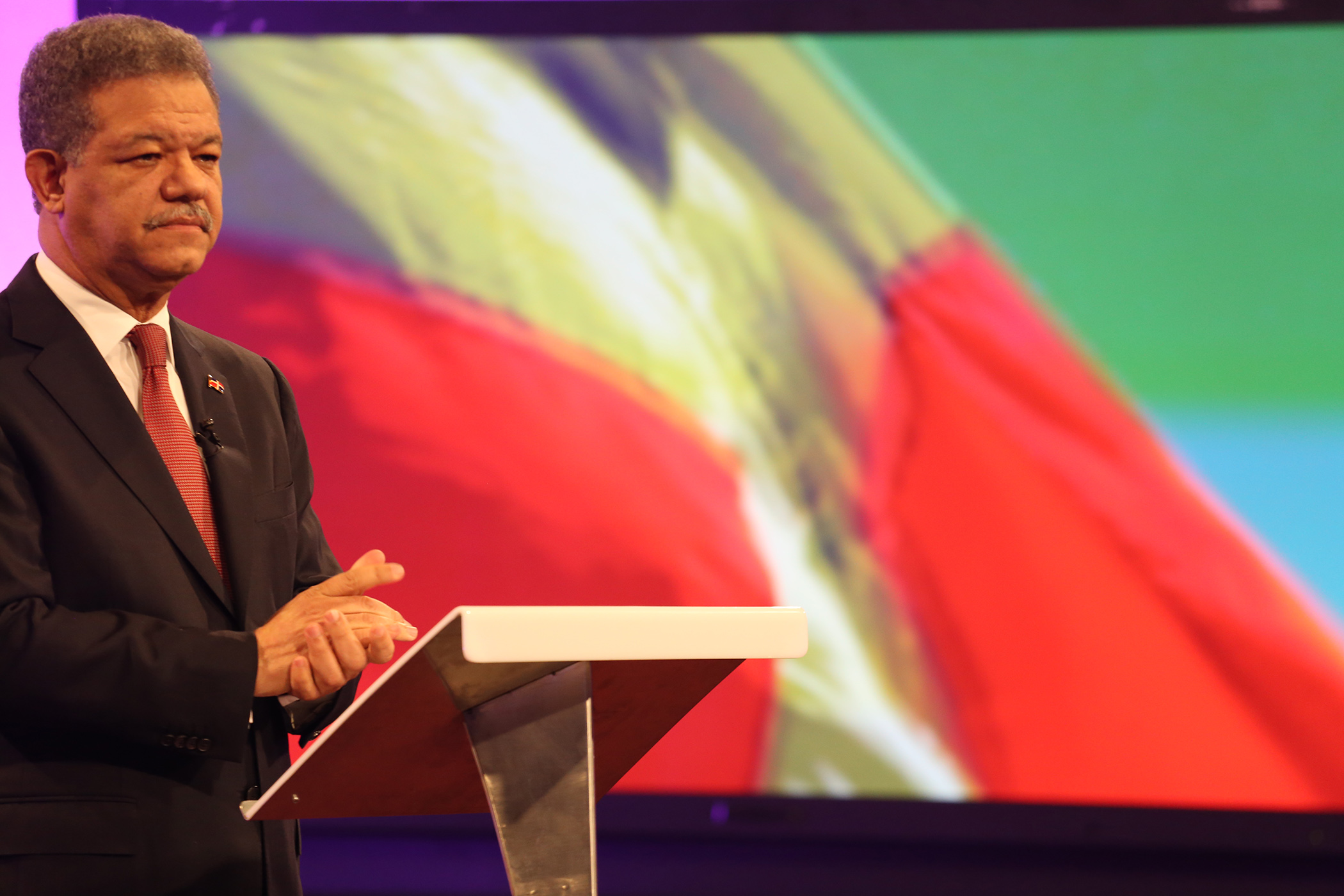 El Futuro de la Reforma Constitucional/Autor: Leonel Fernández ...